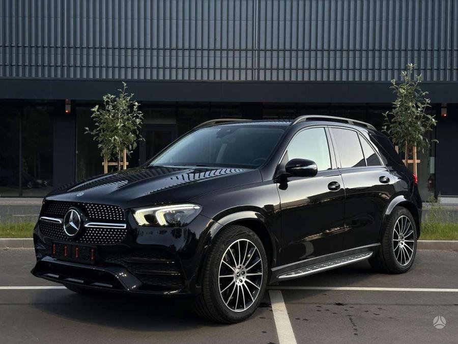 Черный Мерседес ГЛE 350 2022 в Вильнюс, объемом двигателя 1.95 л и пробегом 159 тыс. км за 44800 €, фото 1 на AUTOMOTO.COM.LV