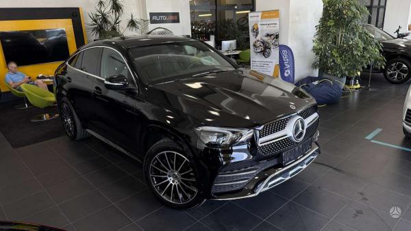 Black Mercedes-Benz GLE 350 2022 in Vilnius, with an engine capacity of 2.00 L and mileage of 163 thousand km for 49989 €, photo 8 on AUTOMOTO.COM.LV