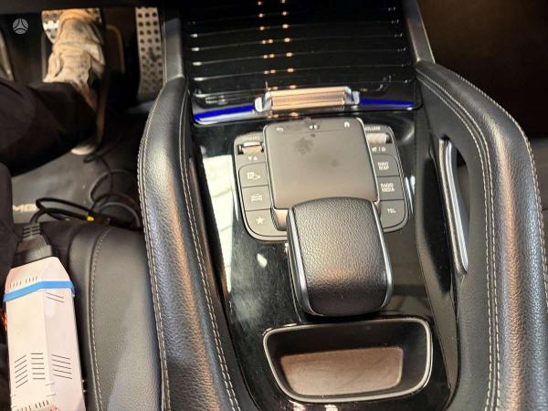 Melns Mercedes-Benz GLE 350 2022 Viļņa, ar dzinēja tilpumu 2.00 L un nobraukumu 169 tūkst. km par 53444 €, foto 10 vietnē AUTOMOTO.COM.LV