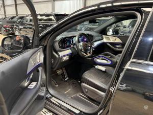 Melns Mercedes-Benz GLE 350 2022 Viļņa, ar dzinēja tilpumu 2.00 L un nobraukumu 169 tūkst. km par 53444 €, foto 20 vietnē AUTOMOTO.COM.LV