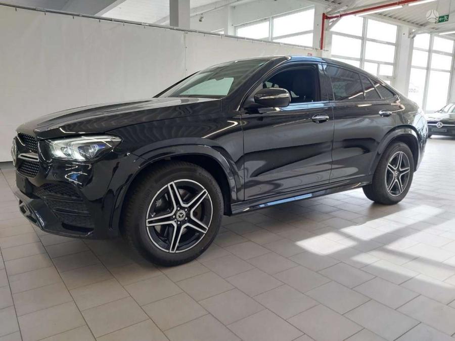 Melns Mercedes-Benz GLE 350 2022 Viļņa, ar dzinēja tilpumu 2.00 L un nobraukumu 163 tūkst. km par 52222 €, foto 8 vietnē AUTOMOTO.COM.LV