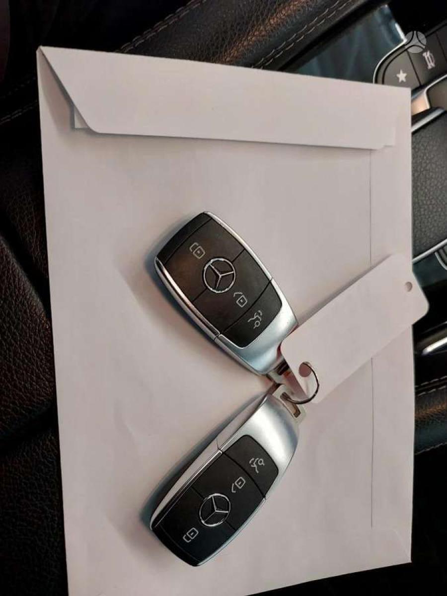 Melns Mercedes-Benz GLE 350 2022 Viļņa, ar dzinēja tilpumu 2.00 L un nobraukumu 163 tūkst. km par 52222 €, foto 24 vietnē AUTOMOTO.COM.LV