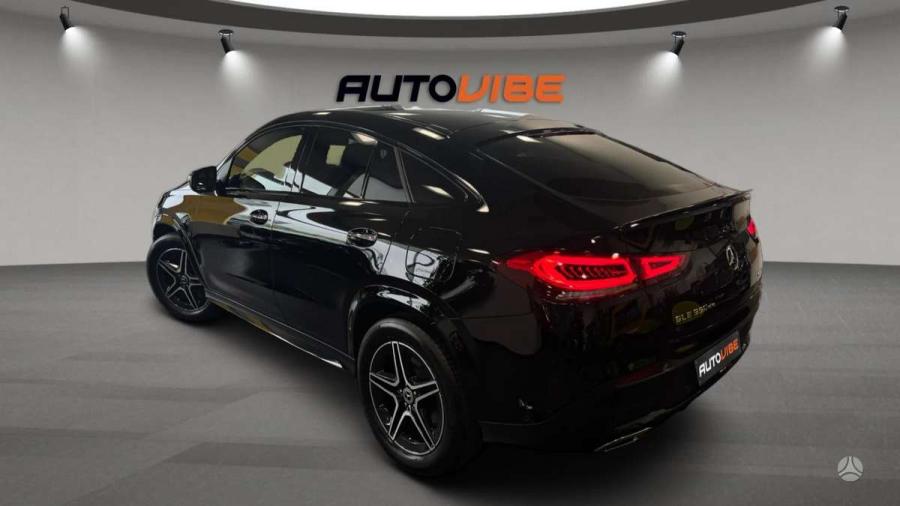 Melns Mercedes-Benz GLE 350 2022 Viļņa, ar dzinēja tilpumu 2.00 L un nobraukumu 163 tūkst. km par 49989 €, foto 7 vietnē AUTOMOTO.COM.LV