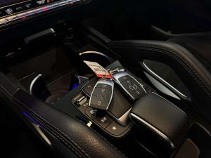 Melns Mercedes-Benz GLE 350 2022 Viļņa, ar dzinēja tilpumu 2.00 L un nobraukumu 163 tūkst. km par 49989 €, foto 16 vietnē AUTOMOTO.COM.LV