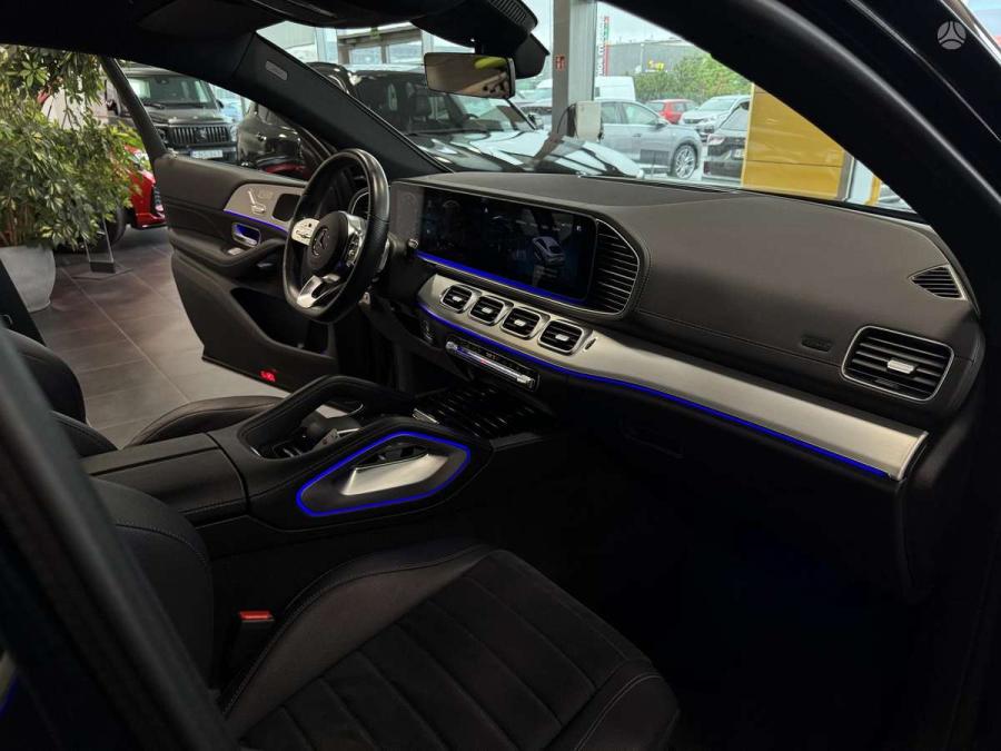 Melns Mercedes-Benz GLE 350 2022 Viļņa, ar dzinēja tilpumu 2.00 L un nobraukumu 163 tūkst. km par 49989 €, foto 38 vietnē AUTOMOTO.COM.LV