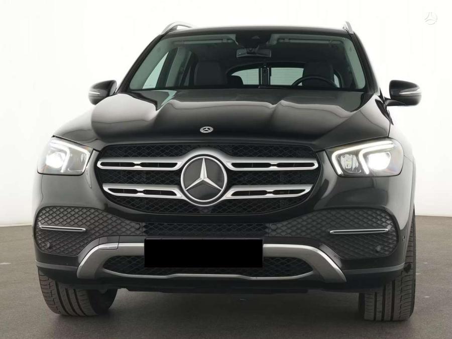 Melns Mercedes-Benz GLE 350 2022 Viļņa, ar dzinēja tilpumu 1.99 L un nobraukumu 104 tūkst. km par 47500 €, foto 1 vietnē AUTOMOTO.COM.LV