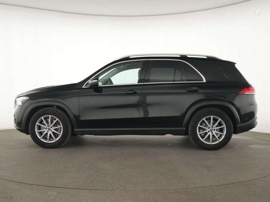 Melns Mercedes-Benz GLE 350 2022 Viļņa, ar dzinēja tilpumu 1.99 L un nobraukumu 104 tūkst. km par 47500 €, foto 5 vietnē AUTOMOTO.COM.LV