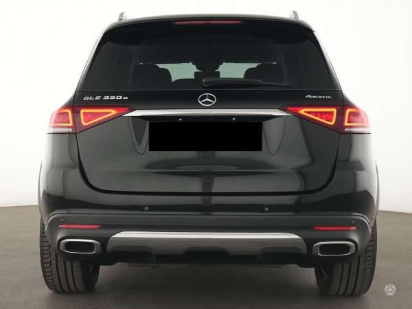 Melns Mercedes-Benz GLE 350 2022 Viļņa, ar dzinēja tilpumu 1.99 L un nobraukumu 104 tūkst. km par 47500 €, foto 8 vietnē AUTOMOTO.COM.LV