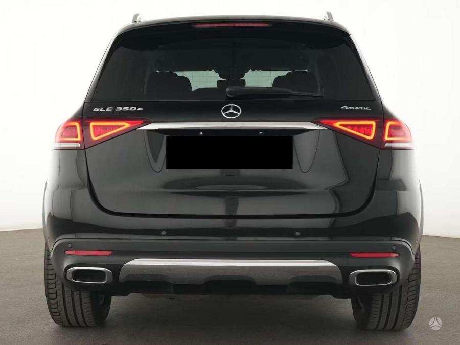 Melns Mercedes-Benz GLE 350 2022 Viļņa, ar dzinēja tilpumu 1.99 L un nobraukumu 104 tūkst. km par 47500 €, foto 9 vietnē AUTOMOTO.COM.LV