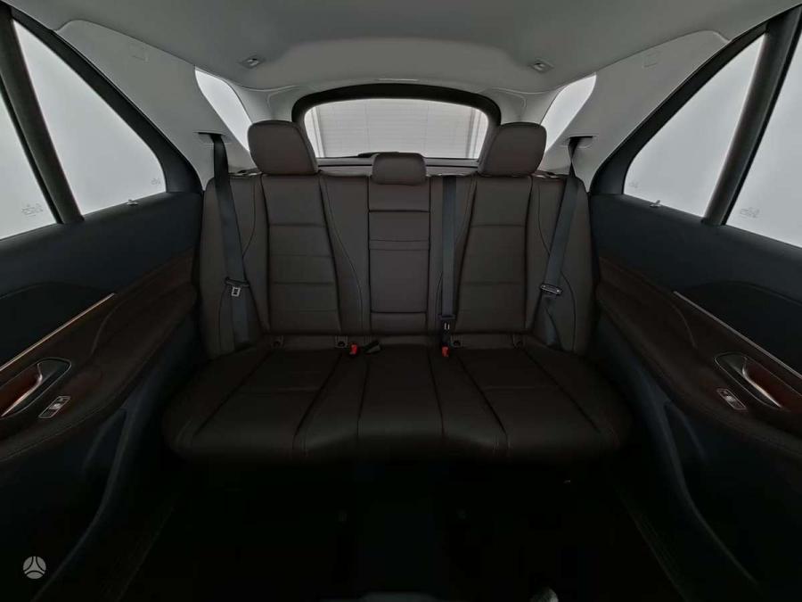 Melns Mercedes-Benz GLE 350 2022 Viļņa, ar dzinēja tilpumu 1.99 L un nobraukumu 104 tūkst. km par 47500 €, foto 12 vietnē AUTOMOTO.COM.LV