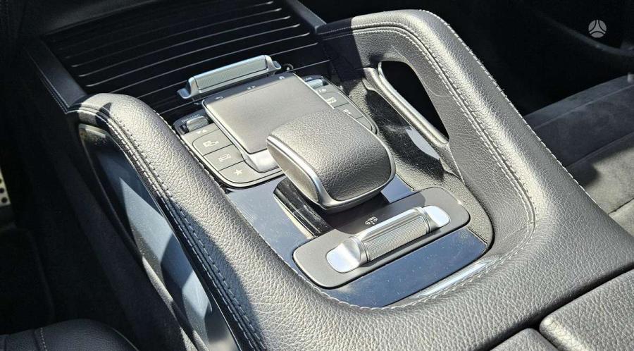 Melns Mercedes-Benz GLE 350 2022 Klaipėda, ar dzinēja tilpumu 1.95 L un nobraukumu 146 tūkst. km par 49900 €, foto 25 vietnē AUTOMOTO.COM.LV