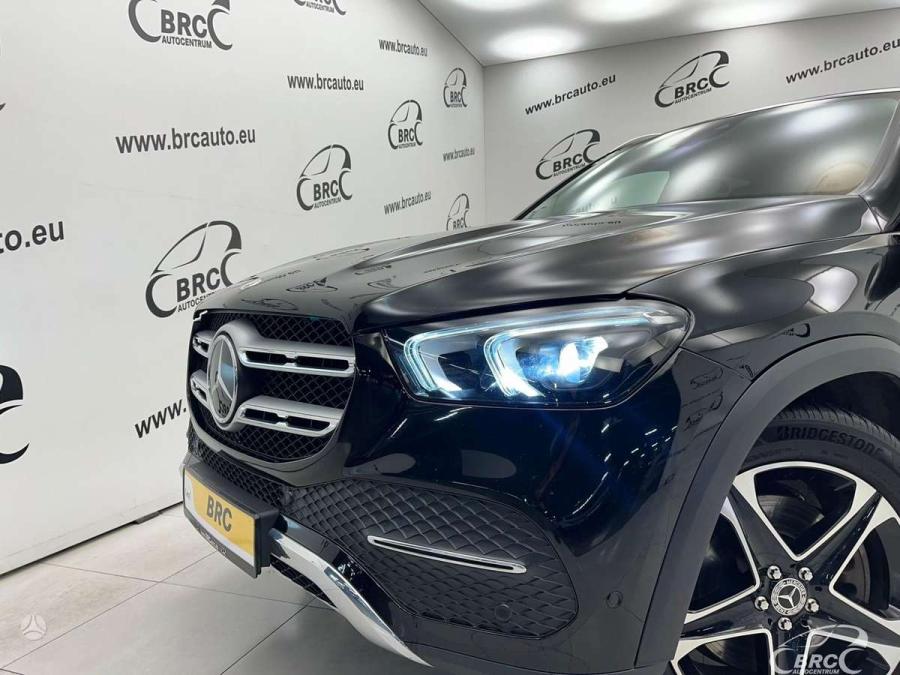 Black Mercedes-Benz GLE 350 2022 in Vilnius, with an engine capacity of 1.95 L and mileage of 152 thousand km for 42840 €, photo 5 on AUTOMOTO.COM.LV