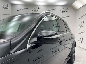 Black Mercedes-Benz GLE 350 2022 in Vilnius, with an engine capacity of 1.95 L and mileage of 152 thousand km for 42840 €, photo 7 on AUTOMOTO.COM.LV