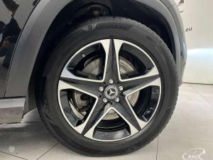 Black Mercedes-Benz GLE 350 2022 in Vilnius, with an engine capacity of 1.95 L and mileage of 152 thousand km for 42840 €, photo 17 on AUTOMOTO.COM.LV