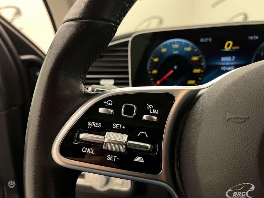 Black Mercedes-Benz GLE 350 2022 in Vilnius, with an engine capacity of 1.95 L and mileage of 152 thousand km for 42840 €, photo 23 on AUTOMOTO.COM.LV