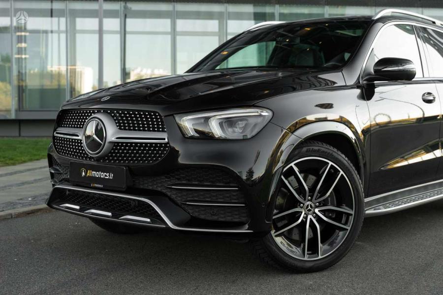 Melns Mercedes-Benz GLE 350 2022 Viļņa, ar dzinēja tilpumu 1.95 L un nobraukumu 155 tūkst. km par 49950 €, foto 3 vietnē AUTOMOTO.COM.LV