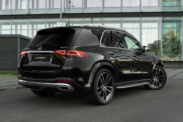 Мерседес ГЛE 350 2022 в Вильнюс на AUTOMOTO.COM.LV Черный Мерседес ГЛE 350 2022 в Вильнюс, объемом двигателя 1.95 л и пробегом 155 тыс. км за 49950 €, фото 9 на AUTOMOTO.COM.LV