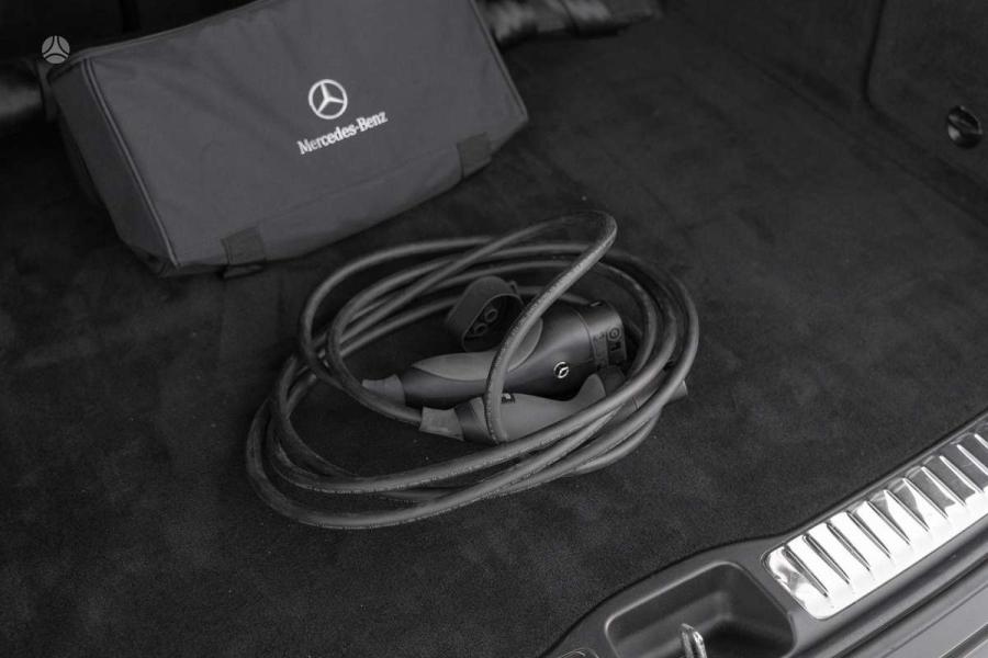 Melns Mercedes-Benz GLE 350 2022 Viļņa, ar dzinēja tilpumu 1.95 L un nobraukumu 155 tūkst. km par 49950 €, foto 24 vietnē AUTOMOTO.COM.LV