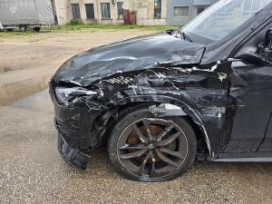 Melns Mercedes-Benz GLE 350 2023 Alīta, ar dzinēja tilpumu 2.00 L un nobraukumu 102 tūkst. km par 47650 €, foto 7 vietnē AUTOMOTO.COM.LV