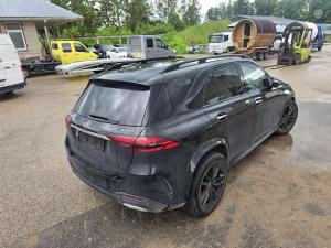 Melns Mercedes-Benz GLE 350 2023 Alīta, ar dzinēja tilpumu 2.00 L un nobraukumu 102 tūkst. km par 47650 €, foto 11 vietnē AUTOMOTO.COM.LV