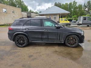 Melns Mercedes-Benz GLE 350 2023 Alīta, ar dzinēja tilpumu 2.00 L un nobraukumu 102 tūkst. km par 47650 €, foto 12 vietnē AUTOMOTO.COM.LV