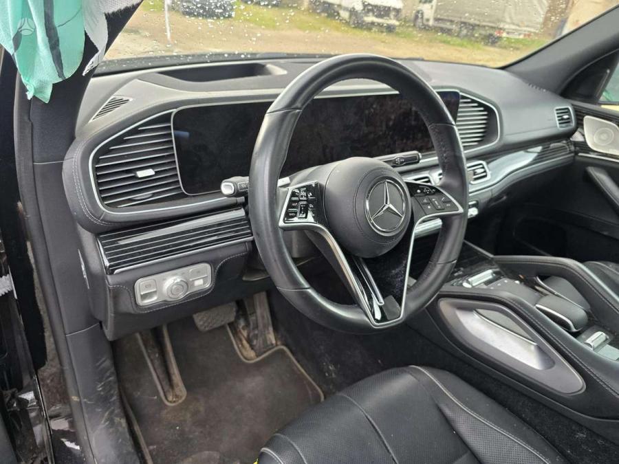 Melns Mercedes-Benz GLE 350 2023 Alīta, ar dzinēja tilpumu 2.00 L un nobraukumu 102 tūkst. km par 47650 €, foto 28 vietnē AUTOMOTO.COM.LV