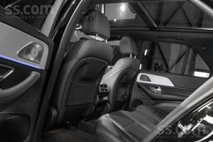 Melns Mercedes-Benz GLE 350 2023 Rīga, ar dzinēja tilpumu 2.00 L un nobraukumu 30 tūkst. km par 62250 €, foto 15 vietnē AUTOMOTO.COM.LV