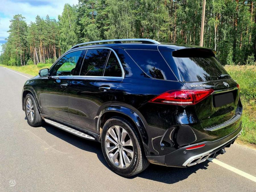 Черный Мерседес ГЛE 350 2020 в Казлу-Руда, объемом двигателя 1.99 л и пробегом 175 тыс. км за 39000 €, фото 15 на AUTOMOTO.COM.LV