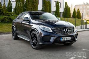 Blue Mercedes-Benz GLE 350 2016 in Riga, with an engine capacity of 3.00 L and mileage of 160 thousand km for 29300 €, photo  on AUTOMOTO.COM.LV