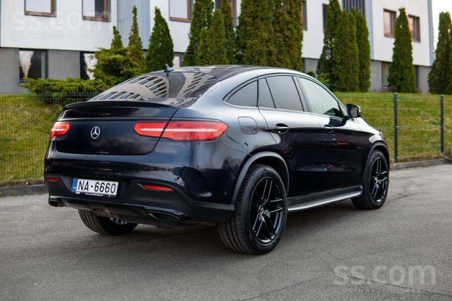 Blue Mercedes-Benz GLE 350 2016 in Riga, with an engine capacity of 3.00 L and mileage of 160 thousand km for 29300 €, photo 5 on AUTOMOTO.COM.LV