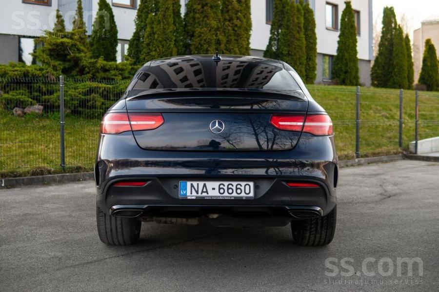 Blue Mercedes-Benz GLE 350 2016 in Riga, with an engine capacity of 3.00 L and mileage of 160 thousand km for 29300 €, photo 6 on AUTOMOTO.COM.LV