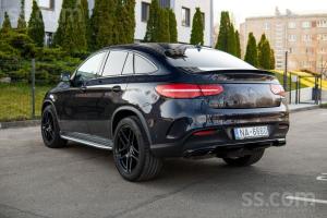 Blue Mercedes-Benz GLE 350 2016 in Riga, with an engine capacity of 3.00 L and mileage of 160 thousand km for 29300 €, photo 7 on AUTOMOTO.COM.LV