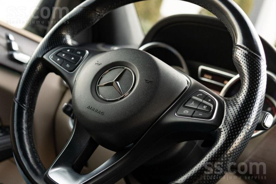 Blue Mercedes-Benz GLE 350 2016 in Riga, with an engine capacity of 3.00 L and mileage of 160 thousand km for 29300 €, photo 9 on AUTOMOTO.COM.LV