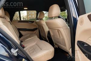 Blue Mercedes-Benz GLE 350 2016 in Riga, with an engine capacity of 3.00 L and mileage of 160 thousand km for 29300 €, photo 15 on AUTOMOTO.COM.LV