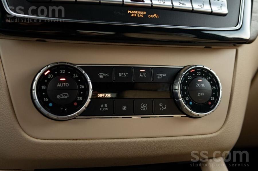 Blue Mercedes-Benz GLE 350 2016 in Riga, with an engine capacity of 3.00 L and mileage of 160 thousand km for 29300 €, photo 16 on AUTOMOTO.COM.LV