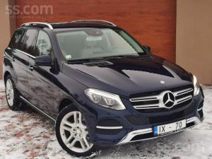 Zils Mercedes-Benz GLE 350 2016 Valmiera, ar dzinēja tilpumu 3.00 L un nobraukumu 270 tūkst. km par 21900 €, foto 1 vietnē AUTOMOTO.COM.LV