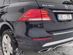 Zils Mercedes-Benz GLE 350 2016 Valmiera, ar dzinēja tilpumu 3.00 L un nobraukumu 270 tūkst. km par 21900 €, foto 12 vietnē AUTOMOTO.COM.LV