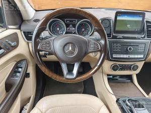 Blue Mercedes-Benz GLE 350 2016 in Valmiera, with an engine capacity of 3.00 L and mileage of 285 thousand km for 20800 €, photo 10 on AUTOMOTO.COM.LV
