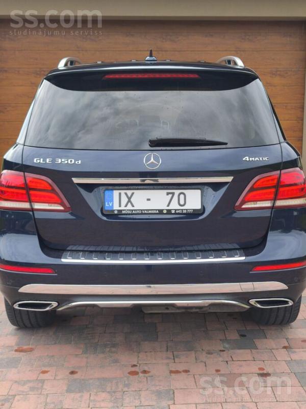Blue Mercedes-Benz GLE 350 2016 in Valmiera, with an engine capacity of 3.00 L and mileage of 290 thousand km for 20700 €, photo 6 on AUTOMOTO.COM.LV