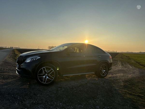 Blue Mercedes-Benz GLE 350 2016 in Sakiai, with an engine capacity of 3.00 L and mileage of 113 thousand km for 32 €, photo 7 on AUTOMOTO.COM.LV