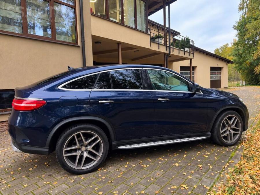 Zils Mercedes-Benz GLE 350 2016 Rīga, ar dzinēja tilpumu 3.00 L un nobraukumu 170 tūkst. km par 26500 €, foto 4 vietnē AUTOMOTO.COM.LV