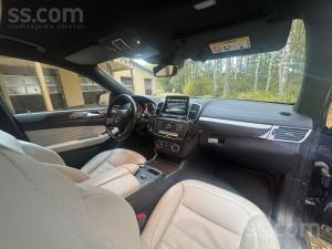 Zils Mercedes-Benz GLE 350 2016 Rīga, ar dzinēja tilpumu 3.00 L un nobraukumu 170 tūkst. km par 26500 €, foto 9 vietnē AUTOMOTO.COM.LV