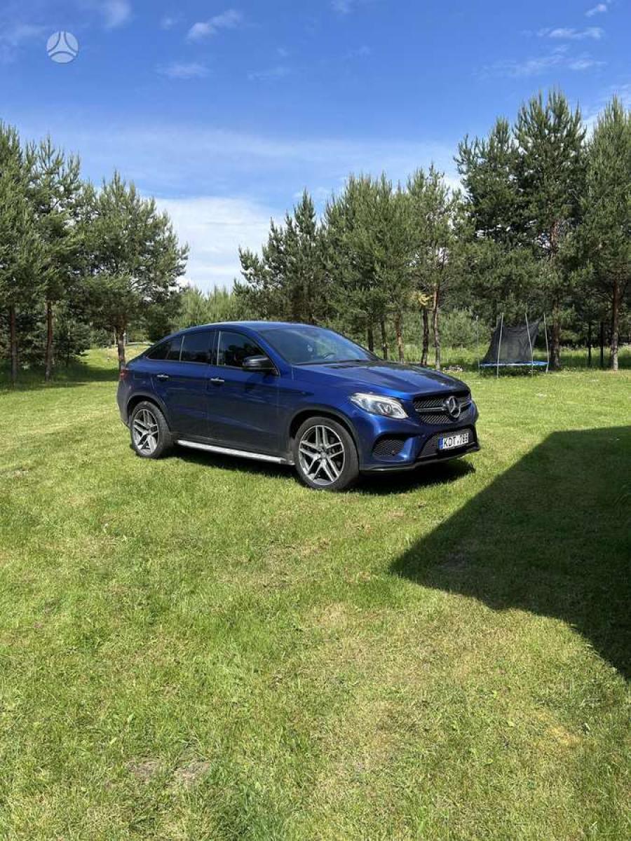 Blue Mercedes-Benz GLE 350 2017 in Vilnius, with an engine capacity of 2.99 L and mileage of 270 thousand km for 35000 €, photo 1 on AUTOMOTO.COM.LV