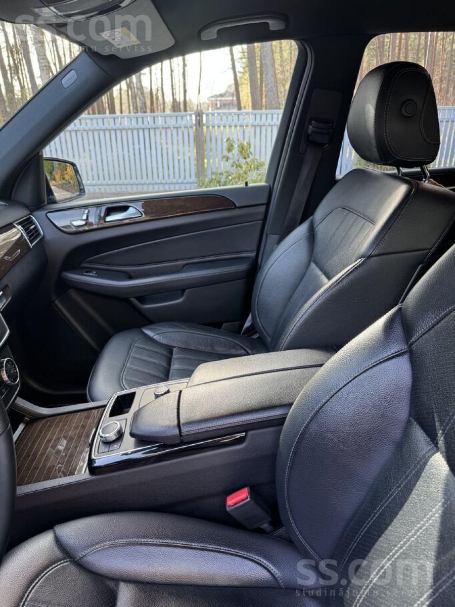 Zils Mercedes-Benz GLE 350 2017 Rīga, ar dzinēja tilpumu 3.00 L un nobraukumu 263 tūkst. km par 18300 €, foto 7 vietnē AUTOMOTO.COM.LV