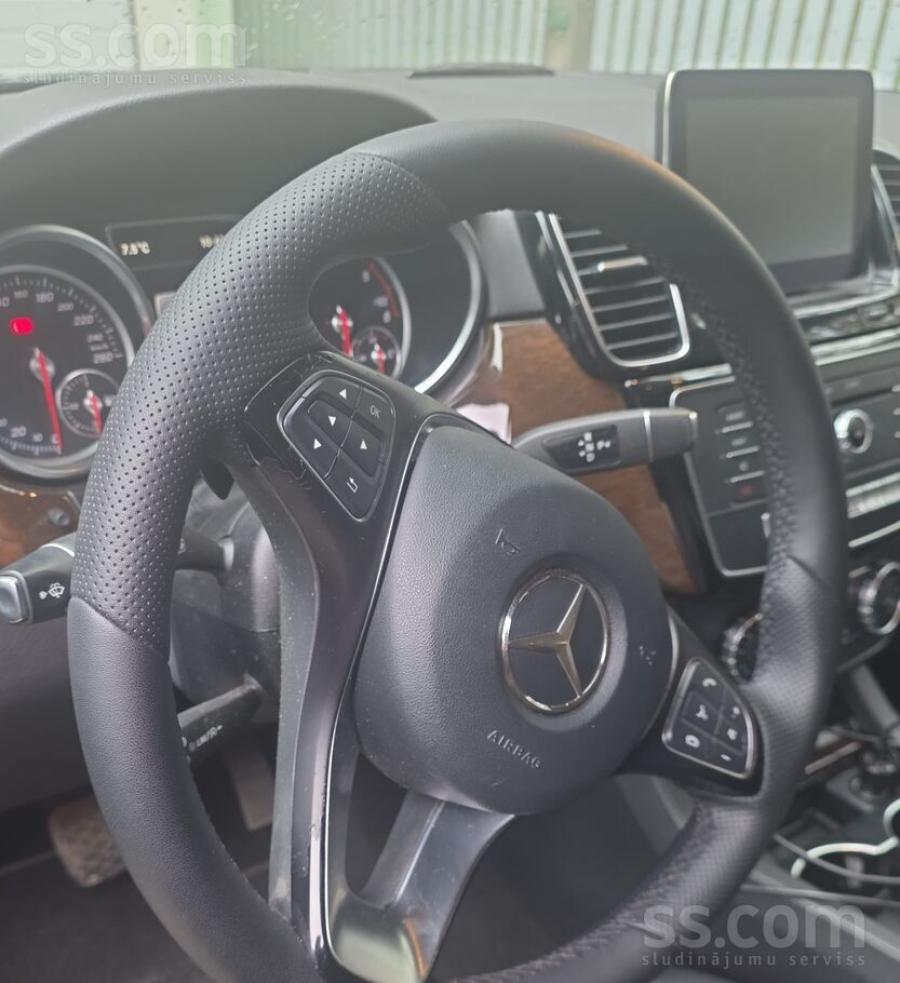 Zils Mercedes-Benz GLE 350 2017 Rīga, ar dzinēja tilpumu 3.00 L un nobraukumu 263 tūkst. km par 18300 €, foto 12 vietnē AUTOMOTO.COM.LV