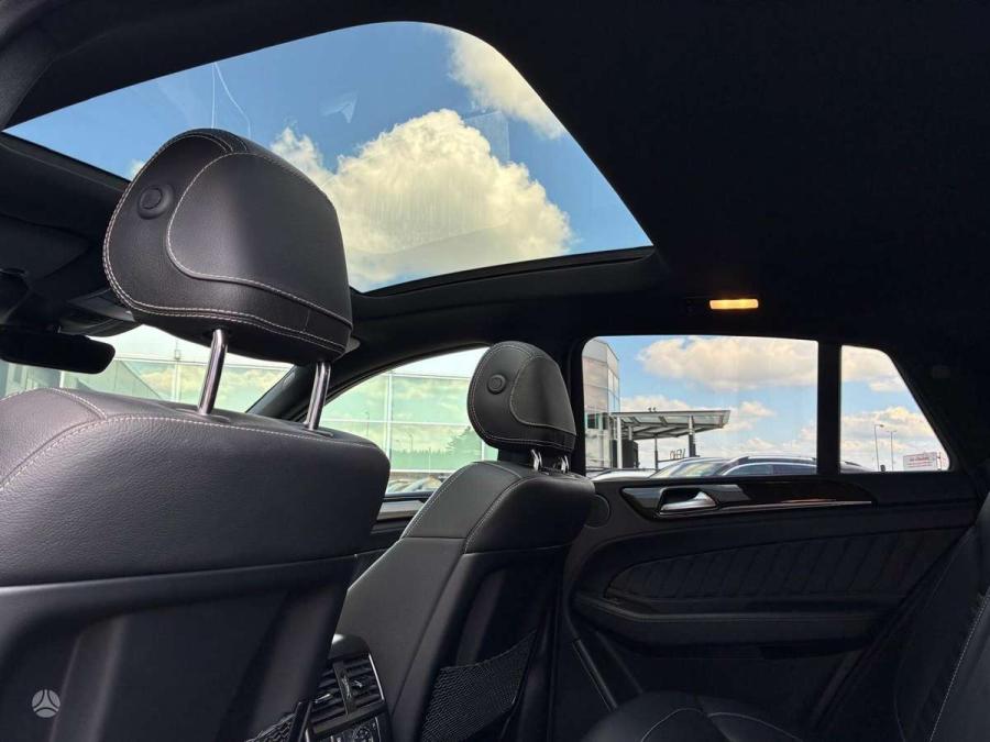 Blue Mercedes-Benz GLE 350 2017 in Vilnius, with an engine capacity of 2.99 L and mileage of 81 thousand km for 34900 €, photo 27 on AUTOMOTO.COM.LV