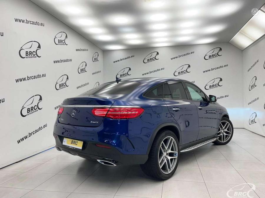 Blue Mercedes-Benz GLE 350 2017 in Vilnius, with an engine capacity of 2.99 L and mileage of 301 thousand km for 26900 €, photo 8 on AUTOMOTO.COM.LV