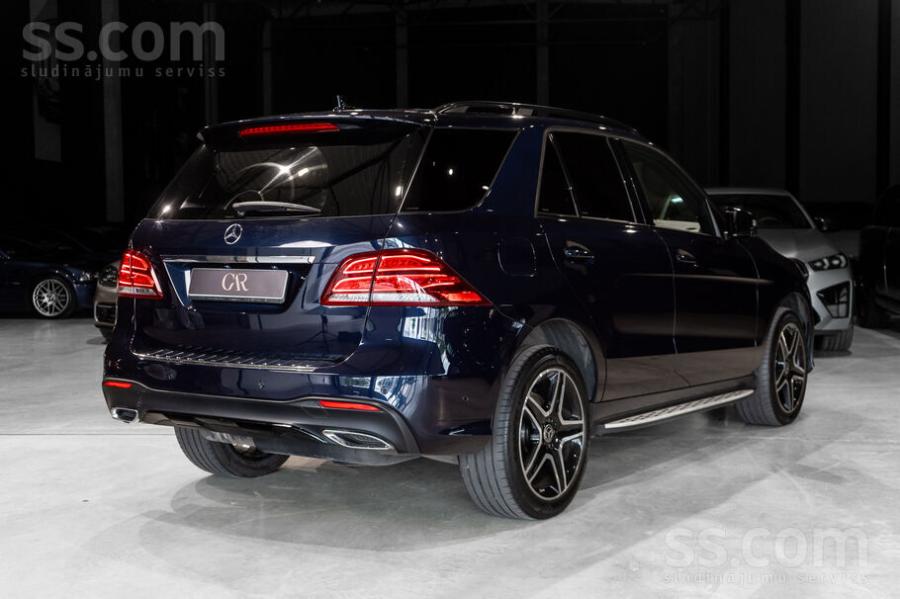 Zils Mercedes-Benz GLE 350 2018 Rīga, ar dzinēja tilpumu 3.00 L un nobraukumu 171 tūkst. km par 27950 €, foto 4 vietnē AUTOMOTO.COM.LV