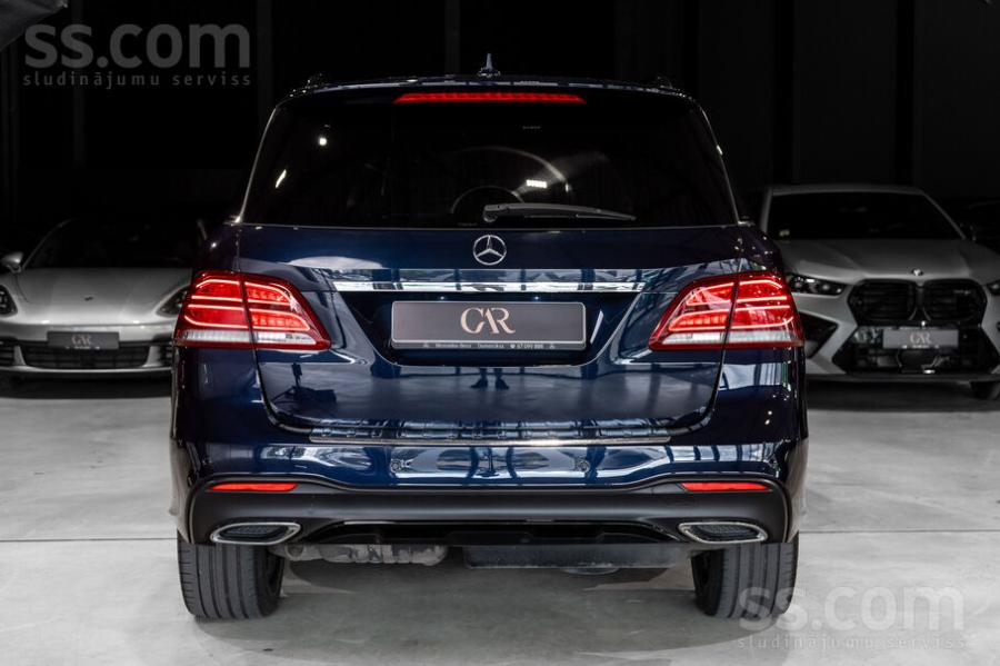 Zils Mercedes-Benz GLE 350 2018 Rīga, ar dzinēja tilpumu 3.00 L un nobraukumu 171 tūkst. km par 27950 €, foto 5 vietnē AUTOMOTO.COM.LV