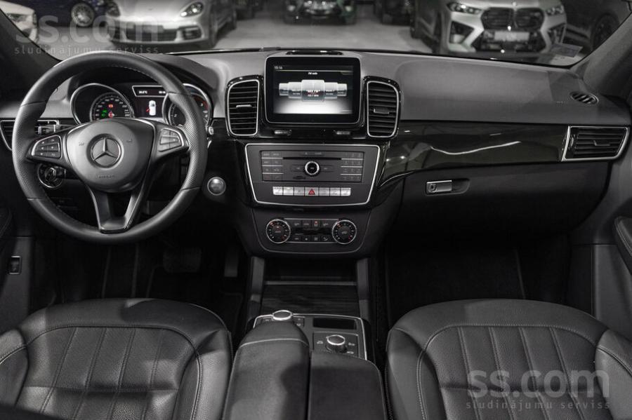 Zils Mercedes-Benz GLE 350 2018 Rīga, ar dzinēja tilpumu 3.00 L un nobraukumu 171 tūkst. km par 27950 €, foto 13 vietnē AUTOMOTO.COM.LV